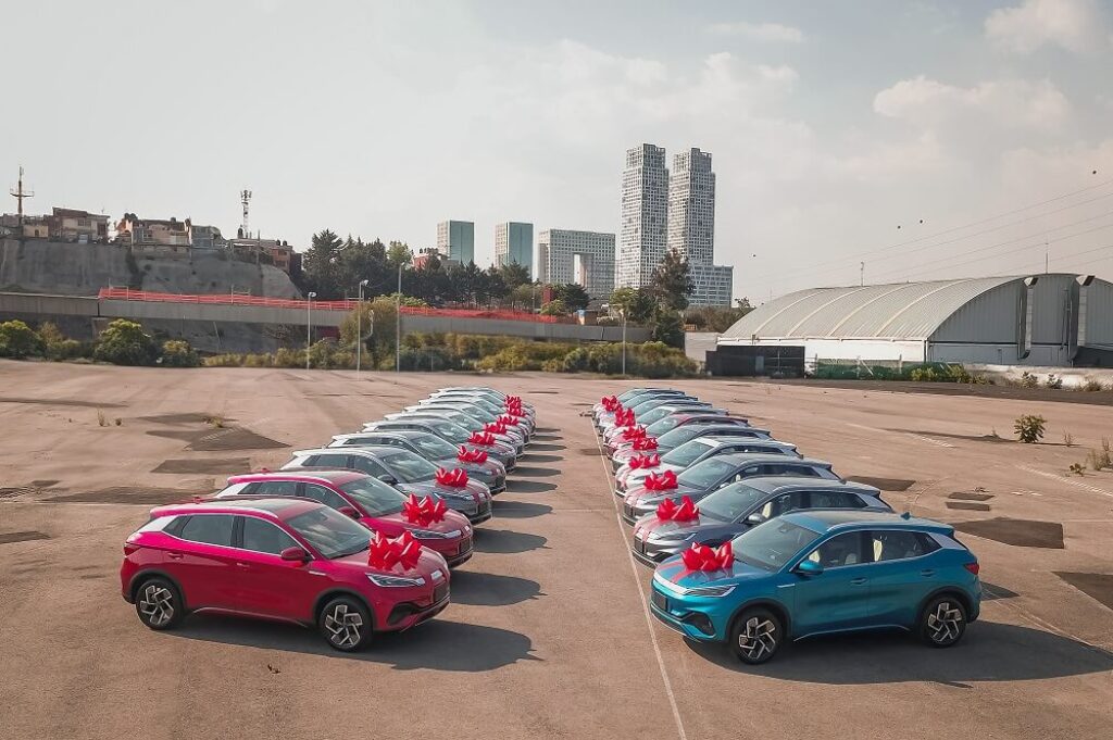 BYD entrega sus primeras 100 unidades de Yuan Plus en México - BYD Auto ...